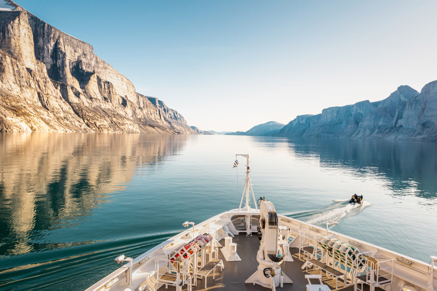 Northwest Passage Cruises - Explore on a Small Ship Expedition