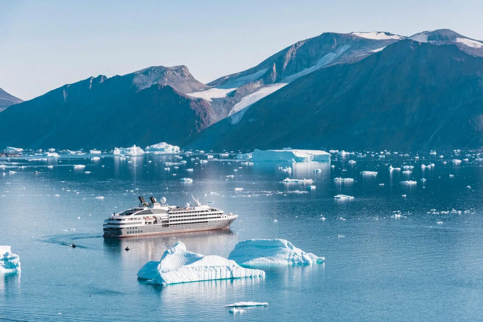 Icebreaker Cruises & Luxury Expeditions - Arctic & Antarctica
